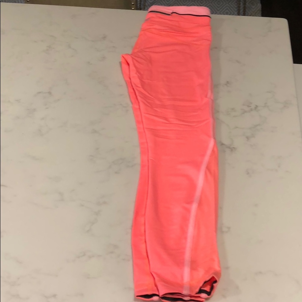 Lululemon Neon Peach Leggings - Gem